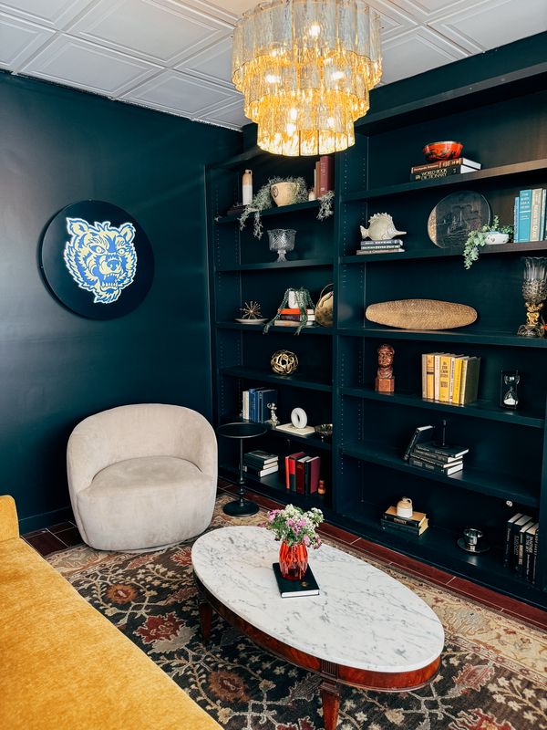 Best Coffee Shop | Myth & Legend